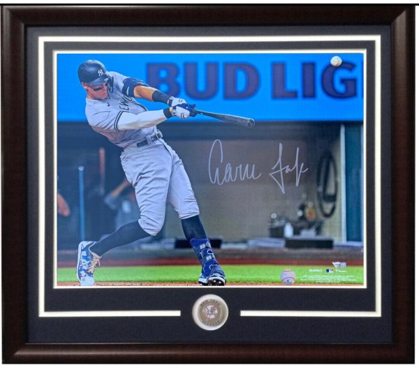 Aaron Judge Autographed Memorabilia | Signed Photo, Jersey ...