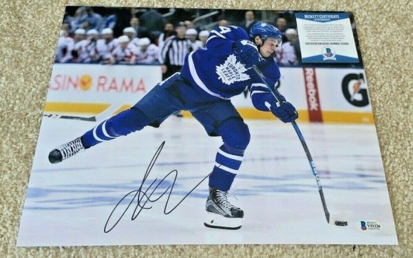Auston Matthews Autographed Memorabilia | Signed Photo, Jersey ...