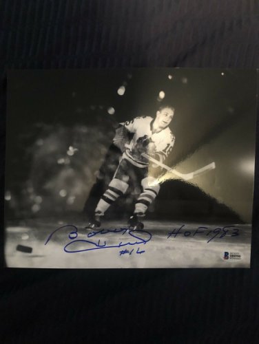 Bobby Hull | Autographed Hockey Memorabilia & NHL Merchandise