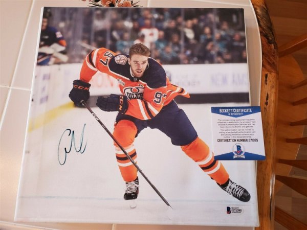 Connor McDavid Autographed Memorabilia | Signed Photo, Jersey ...