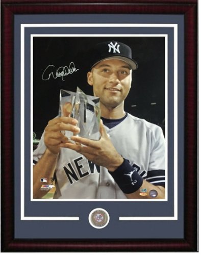 Derek Jeter | Autographed Baseball Memorabilia & MLB Merchandise