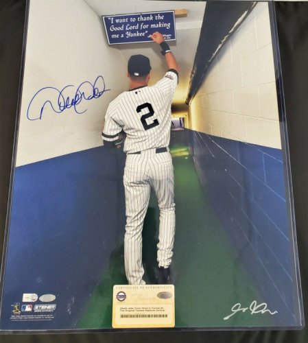 Derek Jeter | Autographed Baseball Memorabilia & MLB Merchandise