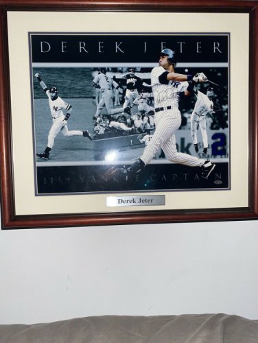 Derek Jeter | Autographed Baseball Memorabilia & MLB Merchandise