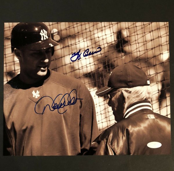 Derek Jeter | Autographed Baseball Memorabilia & MLB Merchandise