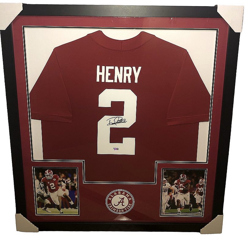 Derrick Henry Autographed Memorabilia | Signed Photo, Jersey ...
