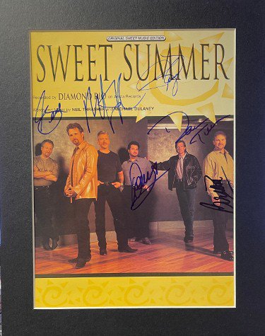 Autographed Music Memorabilia | Entertainment Memorabilia