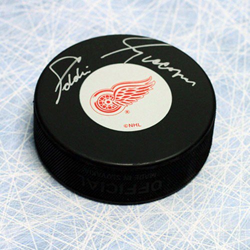Detroit Red Wings Autographed Pucks | Signed Red WingsPucks