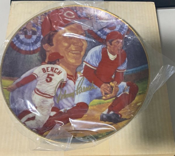 Johnny Bench Autographed Memorabilia | Signed Photo, Jersey ...