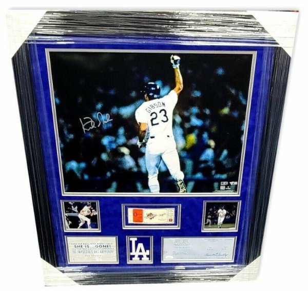 Kirk Gibson Autographed Memorabilia | Signed Photo, Jersey ...