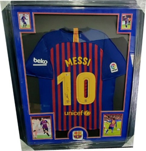 Lionel Messi Autographed Memorabilia | Signed Photo, Jersey ...