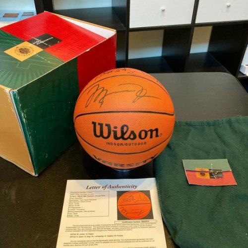 Michael Jordan | Autographed Baketball Memorabilia & NBA Merchandise