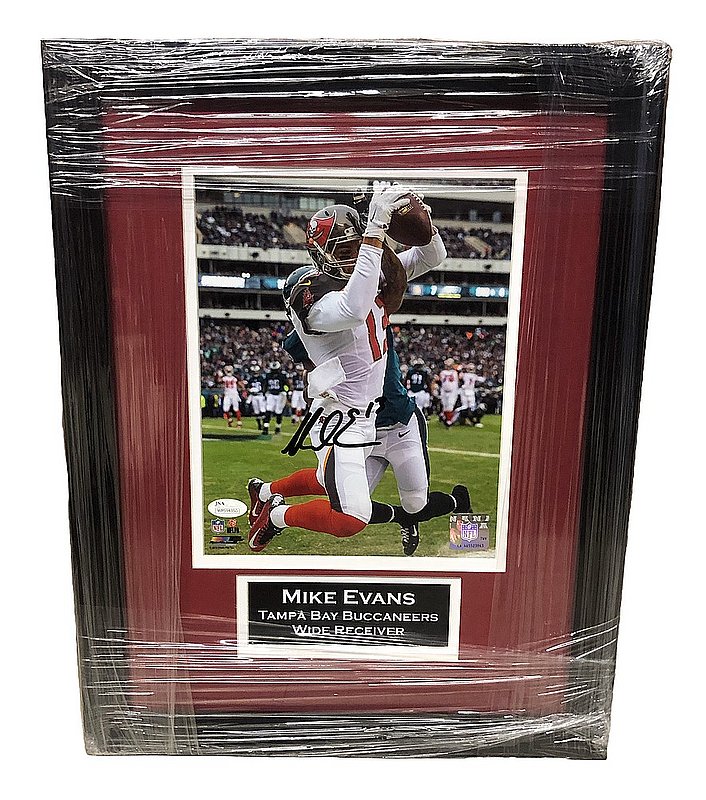 Mike Evans Autographed Memorabilia | Signed Photo, Jersey, Collectibles ...