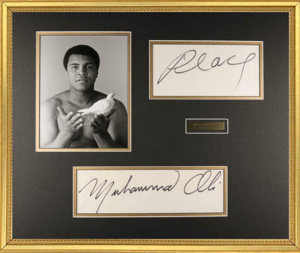 Muhammad Ali Autographed Memorabilia | Signed Photo, Jersey ...