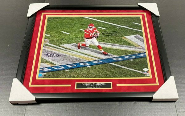 Patrick Mahomes - Sports Memorabilia & Autographed Sports Collectibles