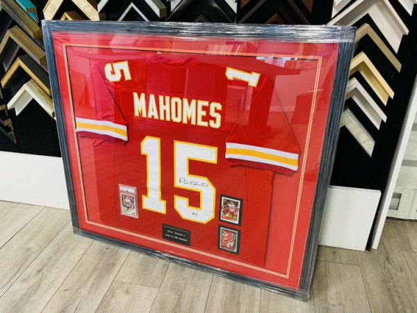 Patrick Mahomes Sports Memorabilia Autographed Sports Collectibles Patrick Mahomes Sports Memorabilia Autographed Sports Collectibles