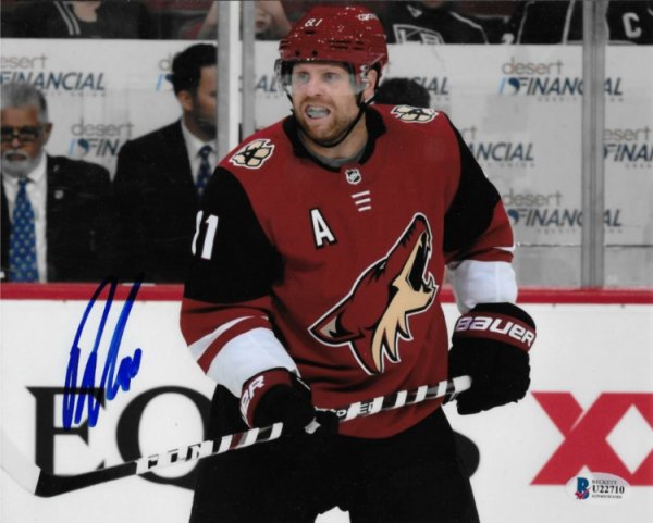 Phil Kessel Autographed Memorabilia | Signed Photo, Jersey ...