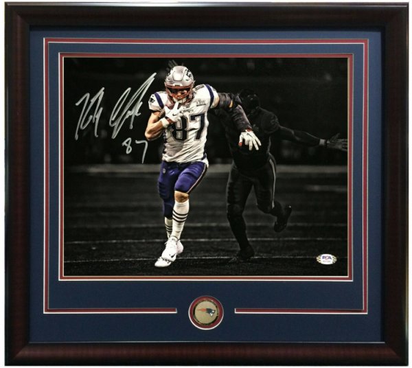 Rob Gronkowski Autographed Memorabilia | Signed Photo, Jersey ...