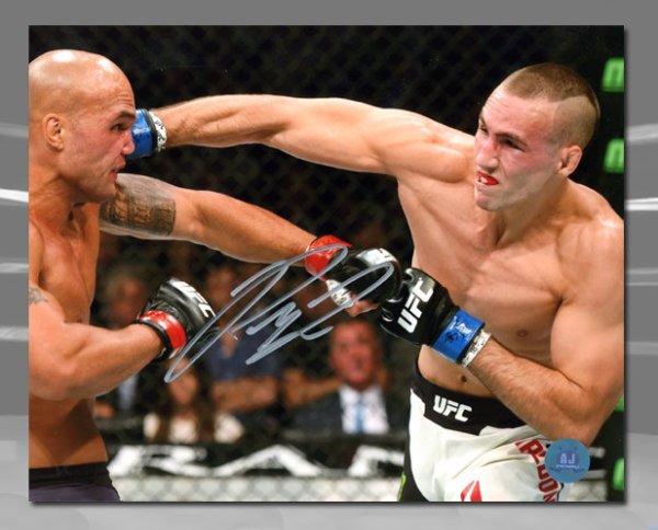 MMA Collectibles, Signed UFC Memorabilia