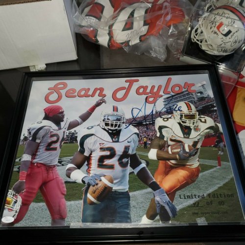 Sean Taylor Autographed Memorabilia | Signed Photo, Jersey ...