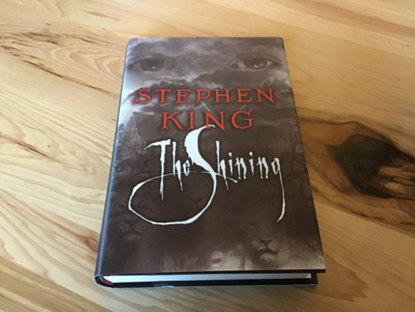 Stephen King Autographed Memorabilia | Signed Photo, Jersey ...