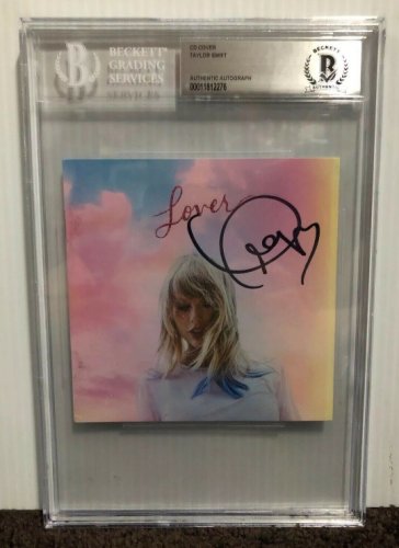 Taylor Swift Autographed Memorabilia | Signed Photo, Jersey ...
