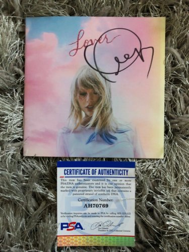 Taylor Swift Autographed Memorabilia | Signed Photo, Jersey ...
