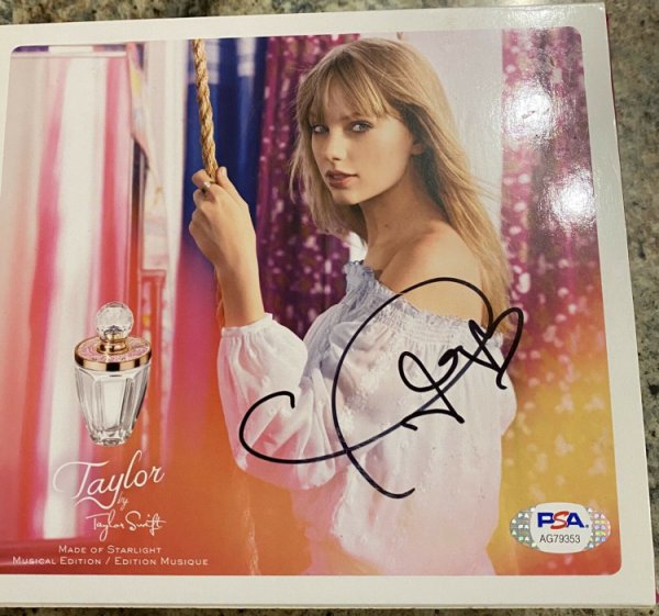 Taylor Swift Autographed Memorabilia | Signed Photo, Jersey, Collectibles & Merchandise