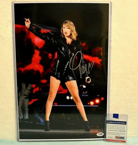 Taylor Swift Autographed Memorabilia | Signed Photo, Jersey ...