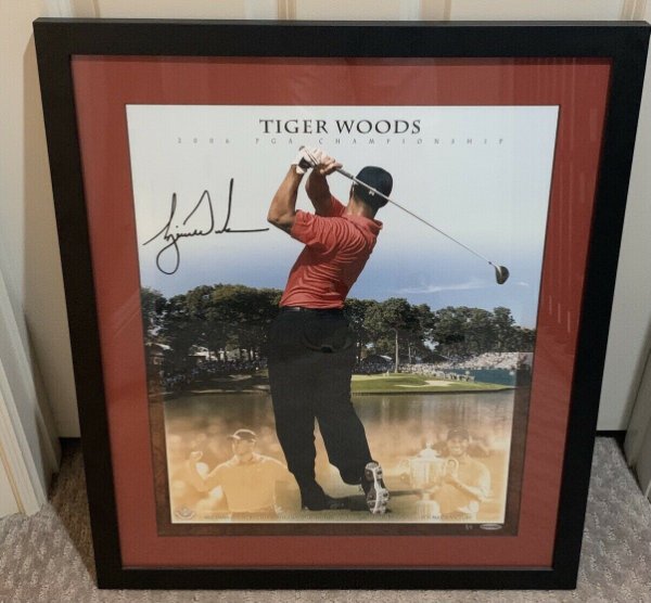 Tiger Woods Golf Memorabilia & Signed Golf Collectibles