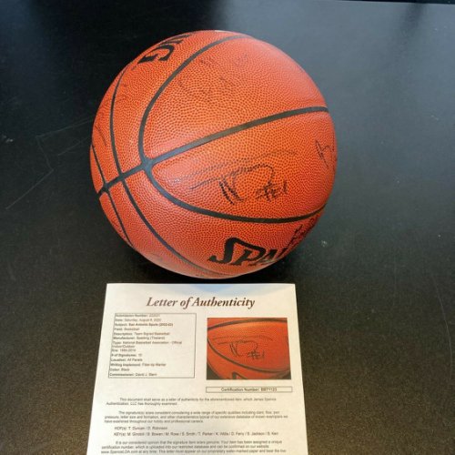 Tim Duncan Autographed Memorabilia | Signed Photo, Jersey, Collectibles ...