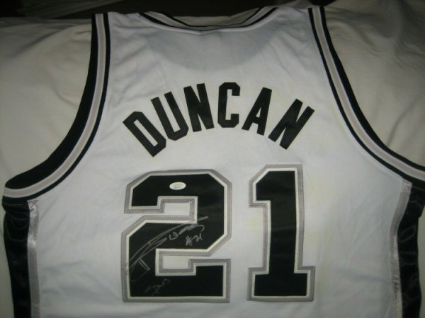 Tim Duncan Autographed Memorabilia | Signed Photo, Jersey, Collectibles ...