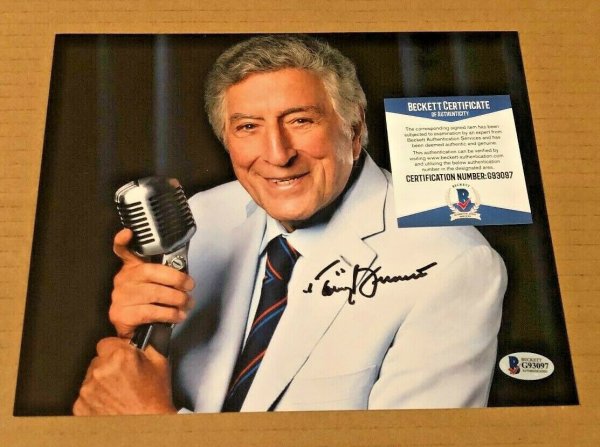 Tony Bennett Autographed Memorabilia | Signed Photo, Jersey ...