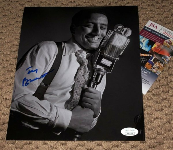 Tony Bennett Autographed Memorabilia | Signed Photo, Jersey ...