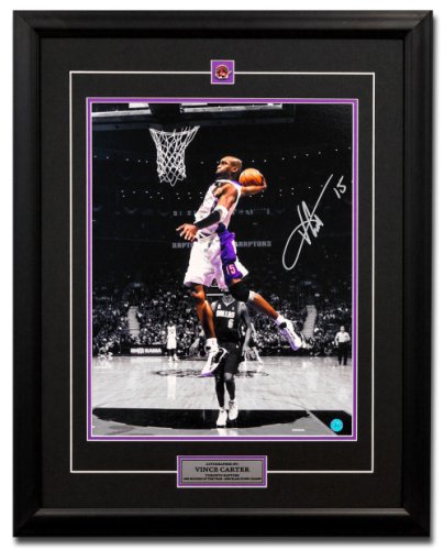 Vince Carter Autographed Memorabilia | Signed Photo, Jersey ...