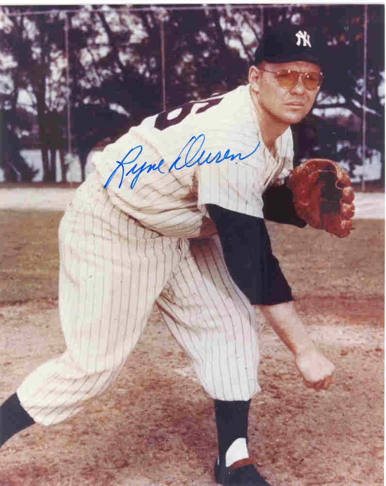 Ryne Duren Autographed Signed 8X10 New York Yankees Photo - Autographs